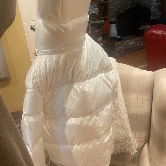 Aritzia | Jackets & Coats | Aritzia Superpuff | Poshmark